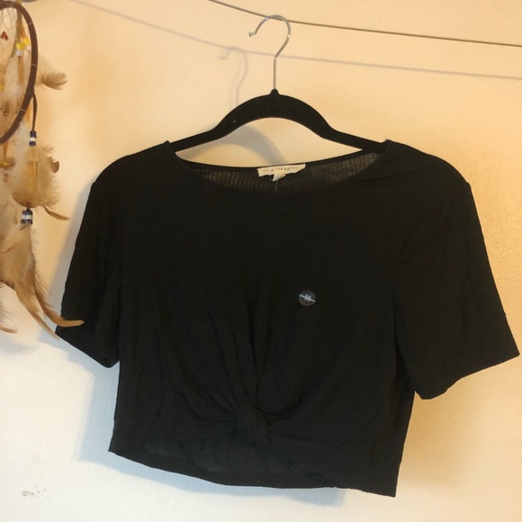 PacSun | Tops | Pac Sun Ribbed Loose Crop Top W Knot In Front | Poshmark
